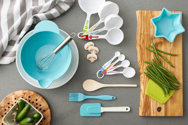 Playful Chef Deluxe Cooking Kit | MindWare
